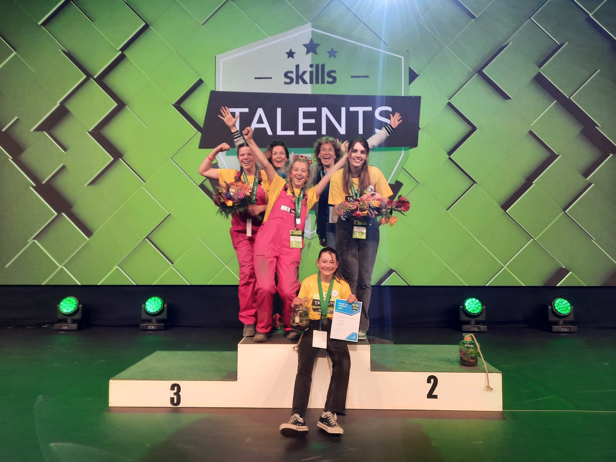 Leerlingen tijdens Skills the finals in het jeugdjournaal - Lentiz ...